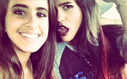 Com maquiagens fortes, Ana e Antonia Morais posam como rock stars ...