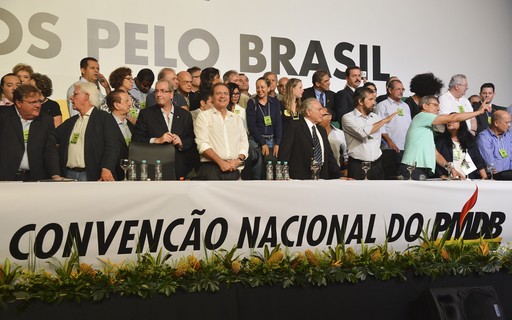 Temer é reconduzido à presidência do PMDB - Época Negócios | Brasil