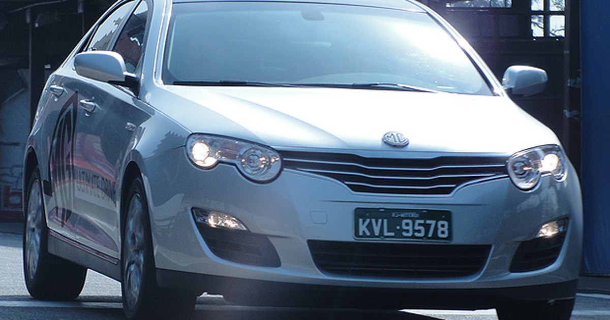 Auto Esporte - Primeiras impressões: MG550 e MG6