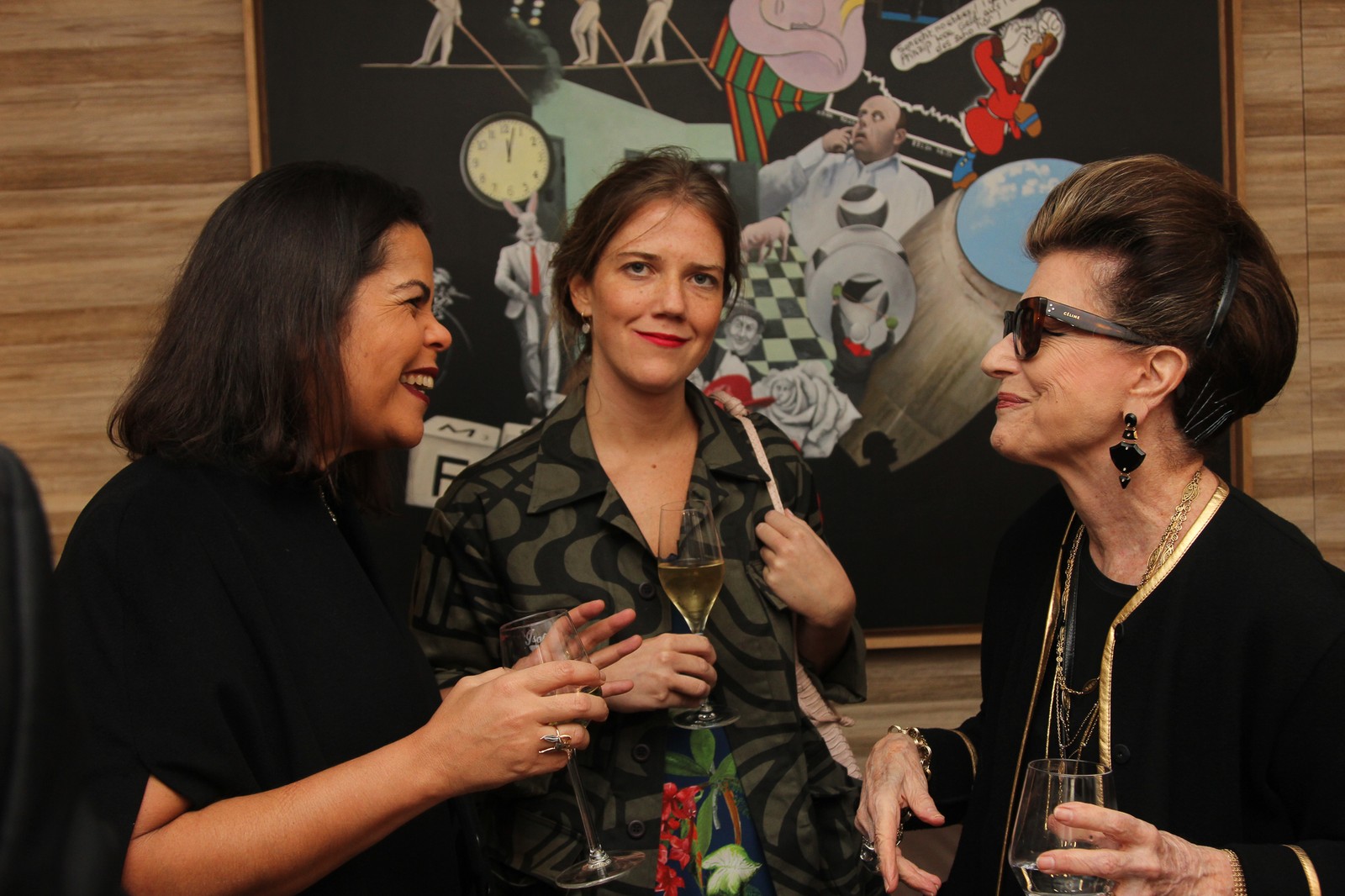 Tim-tim! Juliana Santos e Duda Portella promovem coquetel em Paris ...