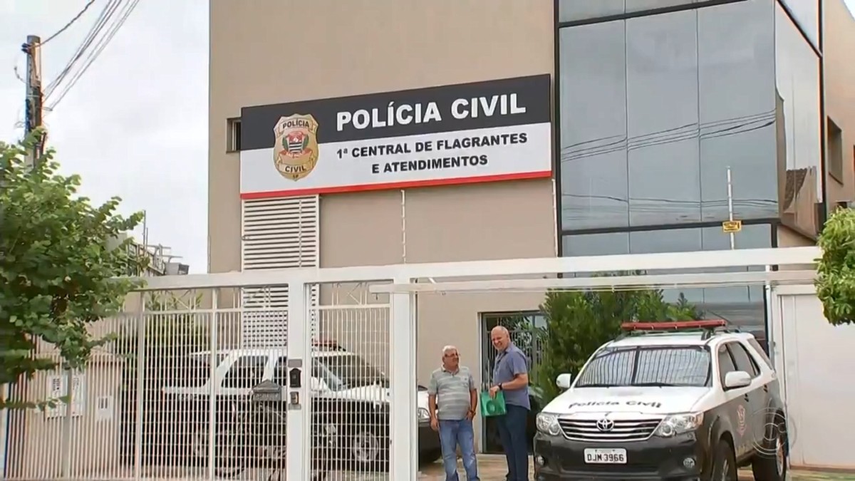 Homem é Preso Após Ofender E Atropelar Companheira Com Moto Em Rio