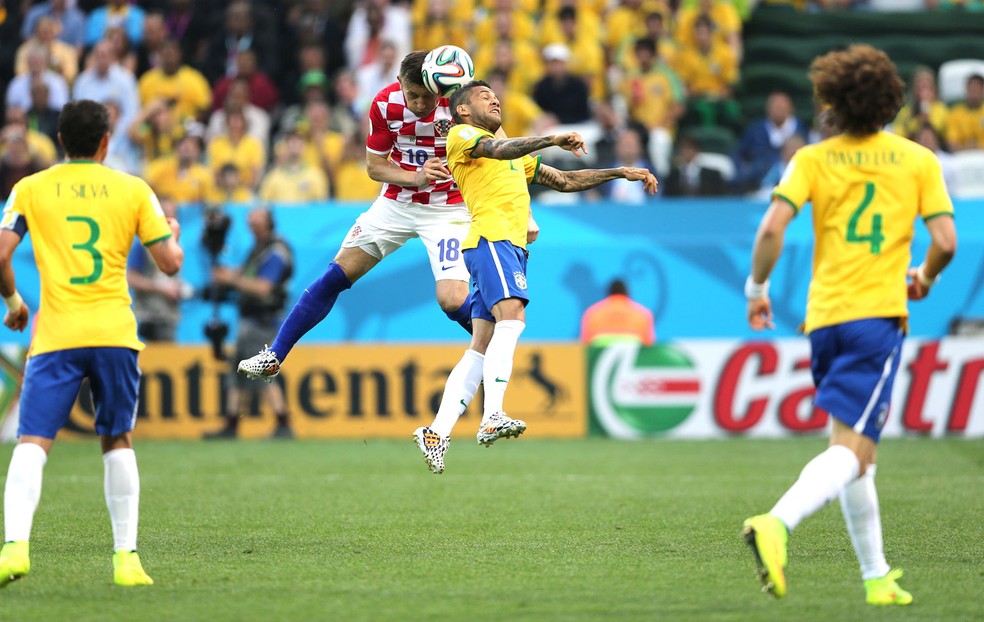 Daniel Alves: trajetória tem corte em Copa do Mundo, ouro olímpico e ...