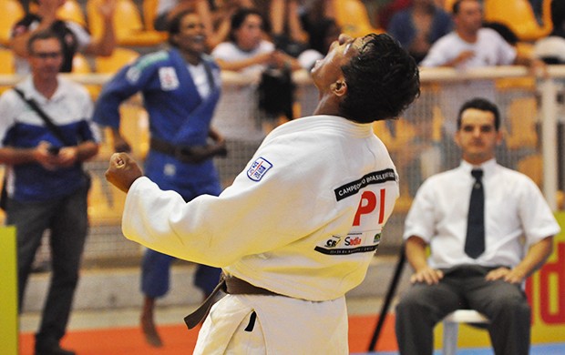 Fabrício Alves viaja para disputar vaga na Seleção Brasileira de Judô ...