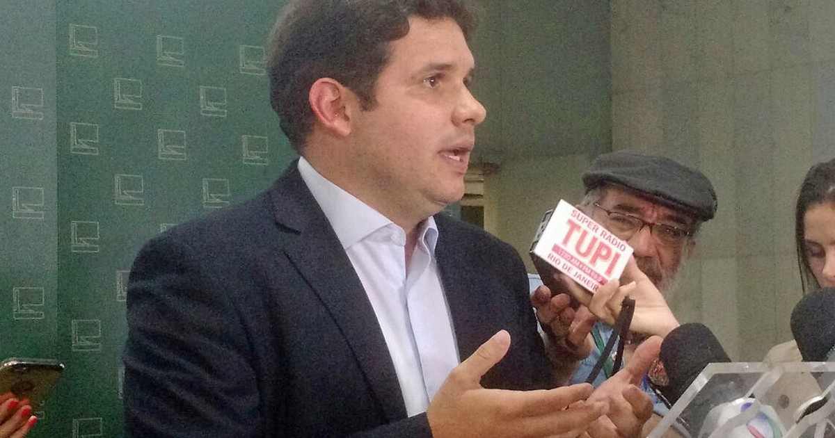 G1 - Hugo Motta anuncia candidatura à liderança do PMDB na Câmara ...