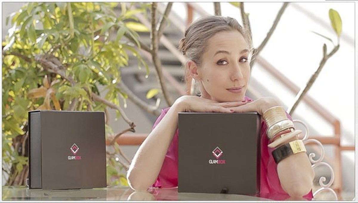 Surpresinhas de beauté na porta da sua casa: conheça a Glambox | Em ...