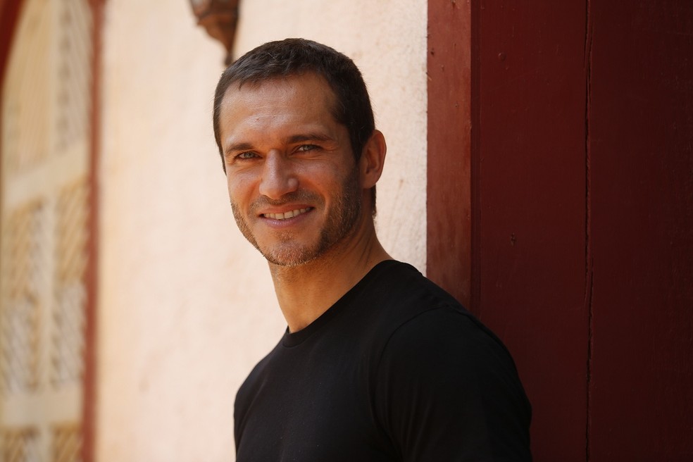 Autor, diretor e elenco participam do evento de lançamento de 'O Sétimo ...