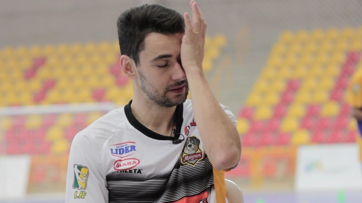 A cura do câncer, o nascimento da filha e o retorno ao futsal: a ...