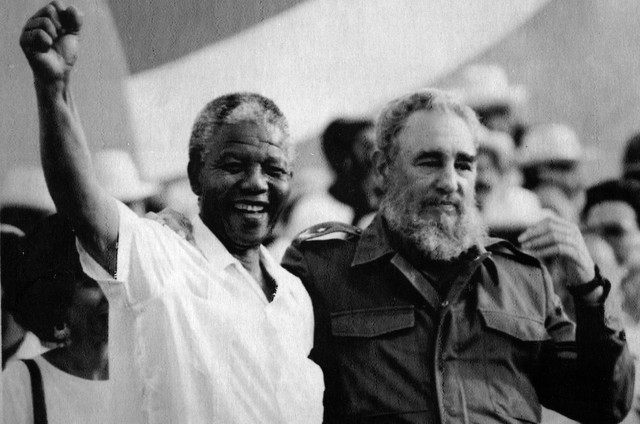 Fotos mostram Nelson Mandela com estadistas de diferentes ideologias ...