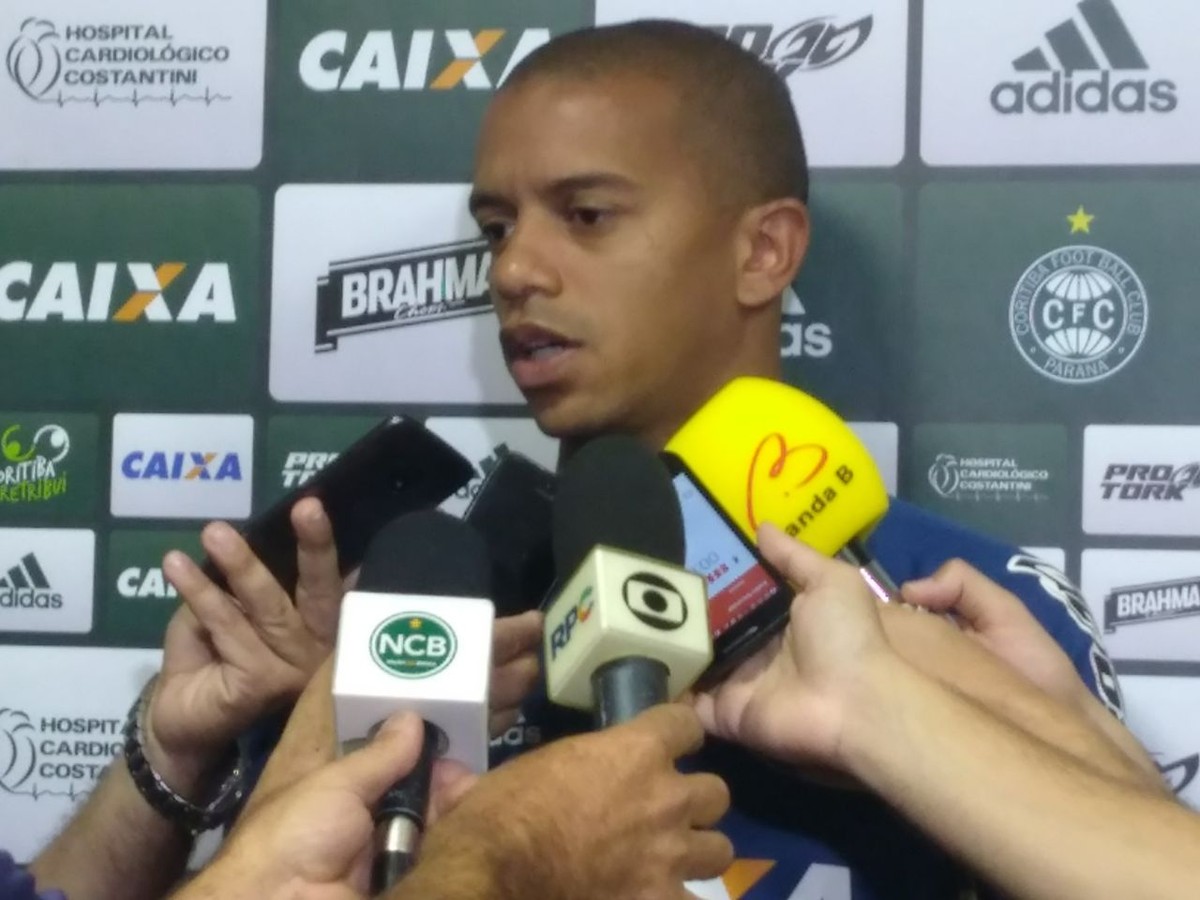 William Matheus vê Coritiba em evolução e critica maratona: "Compromete ...