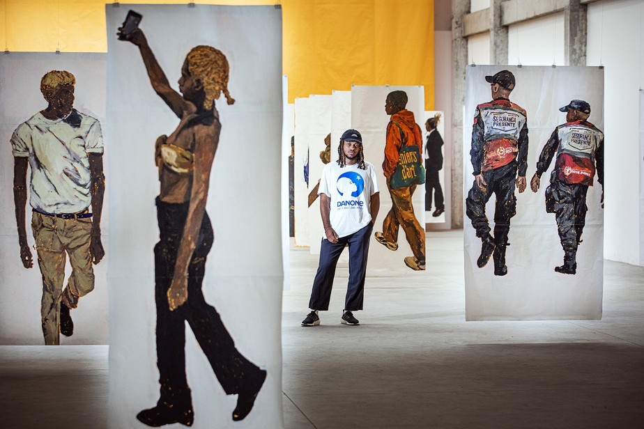 Após sucesso com pavilhão temporário, Maxwell Alexandre leva projeto ...