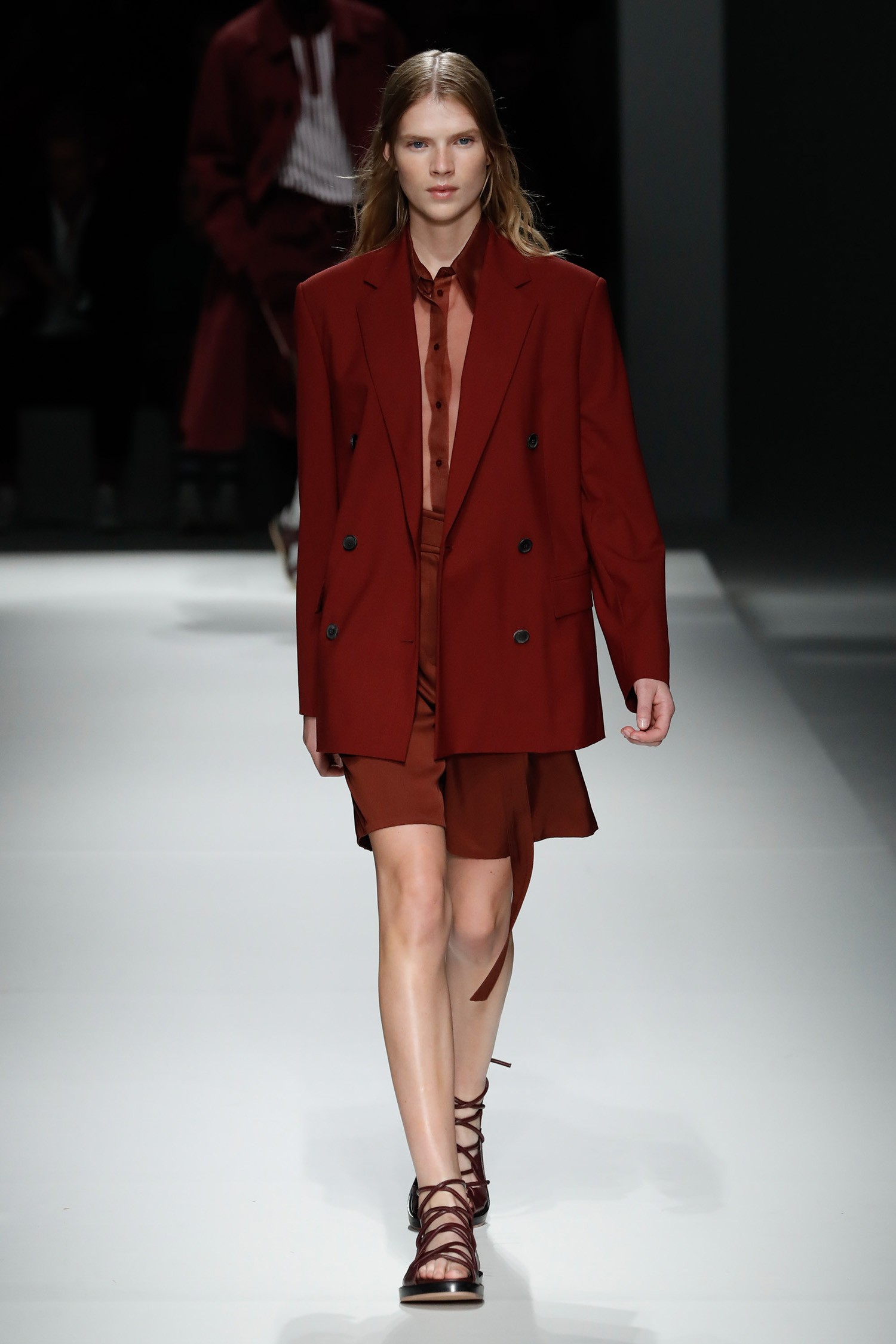 BOSS | Verão 2019 | Nova York | Desfiles | Vogue