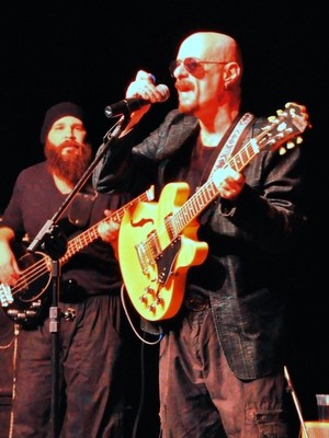 G1 - Guitarrista argentino Danny Vincent faz show de blues no Sesc ...