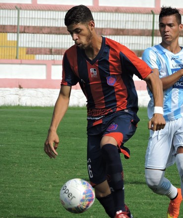 Lateral-esquerdo Ricardo Sena é o mais novo contratado do River-PI