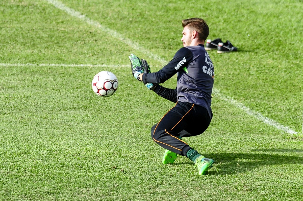João Ricardo exalta boa fase: "Batalhamos muito para chegar nesse ...