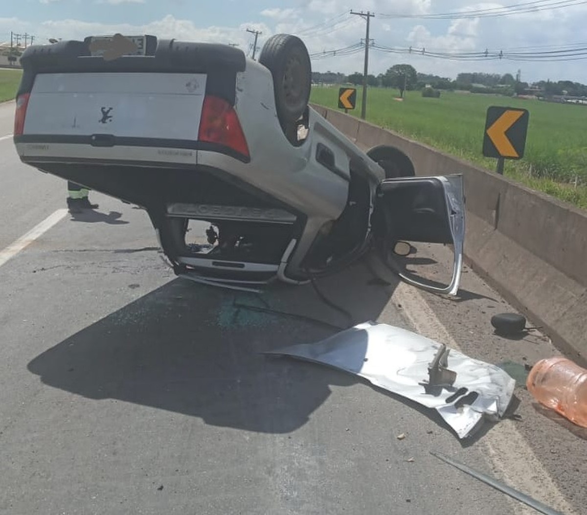 Capotamento de picape deixa motorista em estado grave na rodovia SP-147, em Limeira | Piracicaba ...