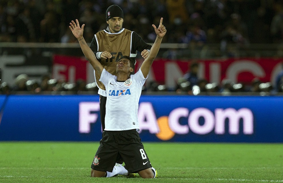 Jutuek: Corinthians comemora 10 anos do bi mundial com reedição de foto ...