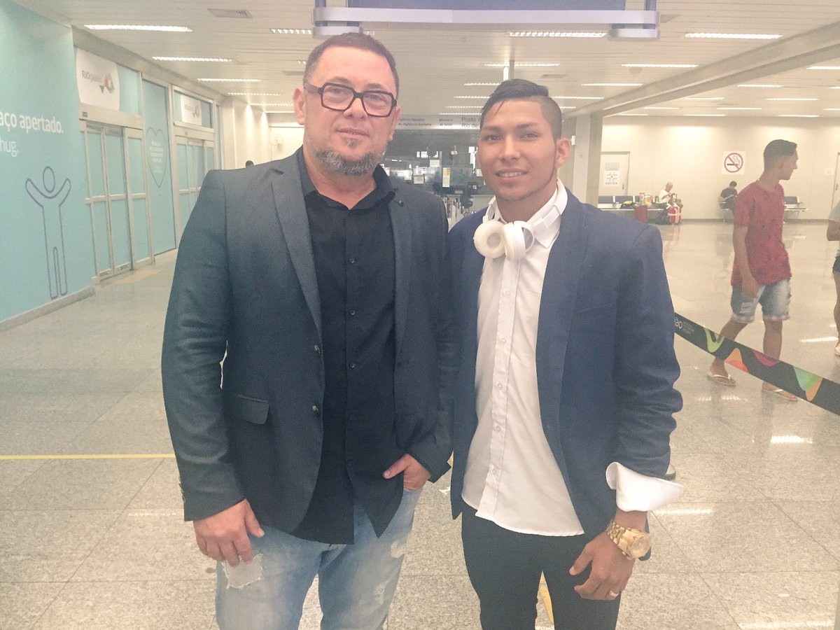 Rony chega ao Rio e comemora final feliz com Botafogo: "Já me considero ...