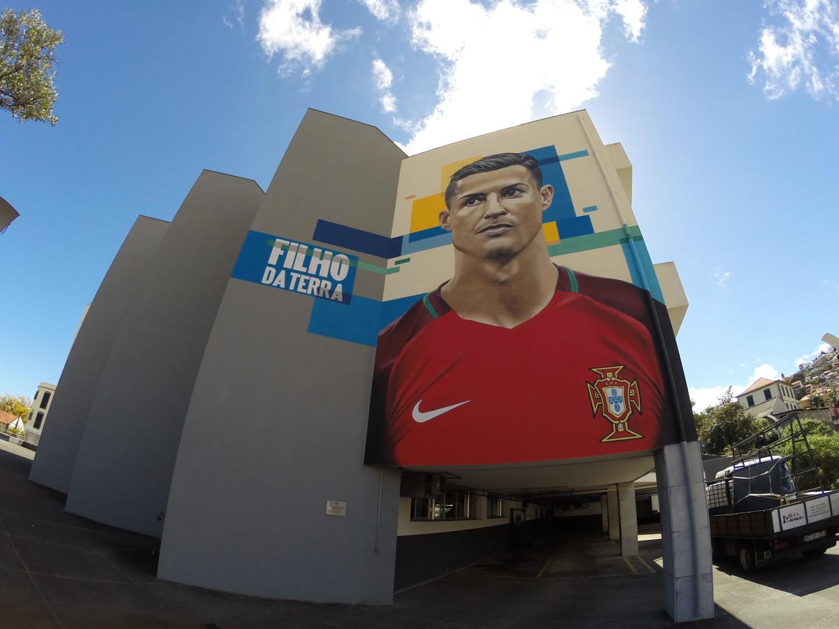 Museu, hotel, praça, estátua... "Dono" do Funchal, CR7 volta a jogar em ...