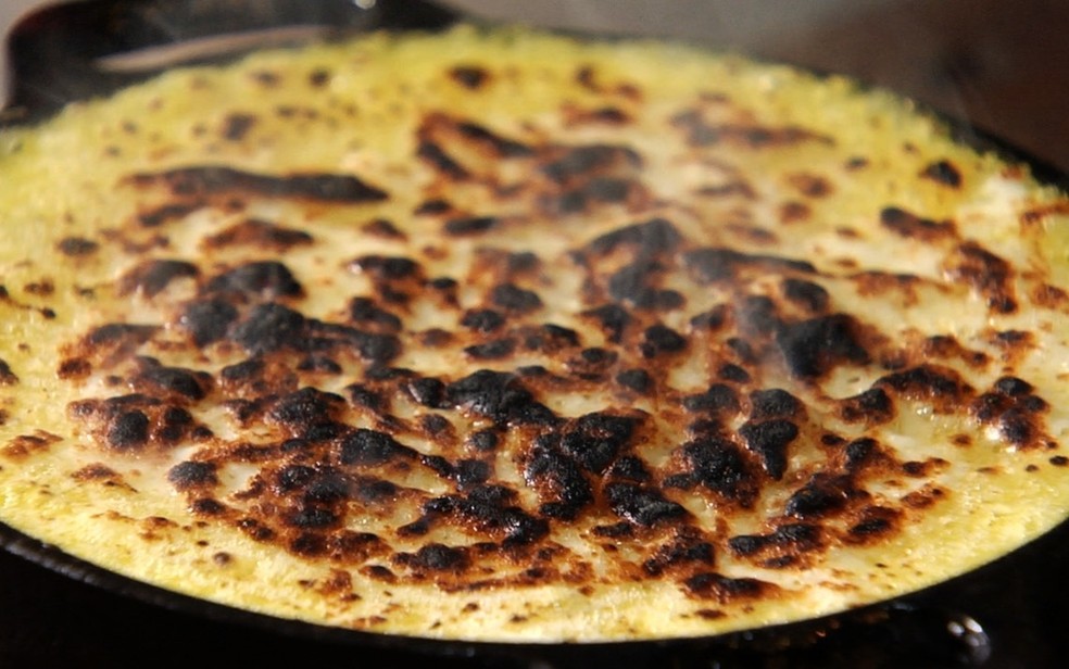 Comerciante ensina como preparar uma panelinha de pamonha | Prato do ...