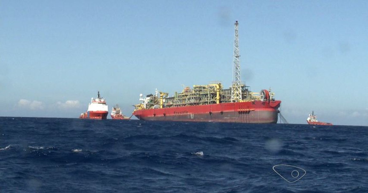 G1 - G1 viaja até navio-plataforma onde ocorreu explosão, no ES ...