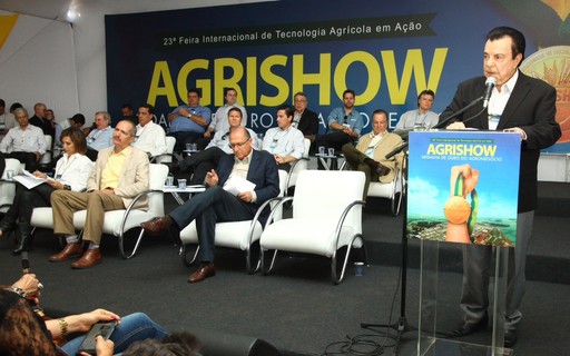 Políticos citam crise e importância do agro na abertura da Agrishow ...