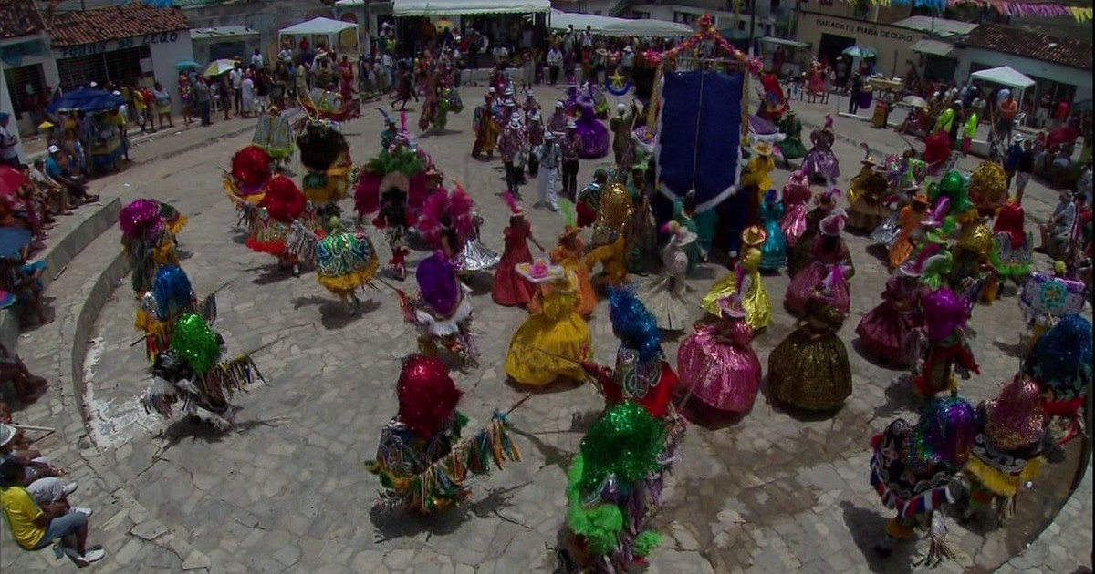 Agronegócios - Criado há mais de 100 anos, maracatu rural envolve ...