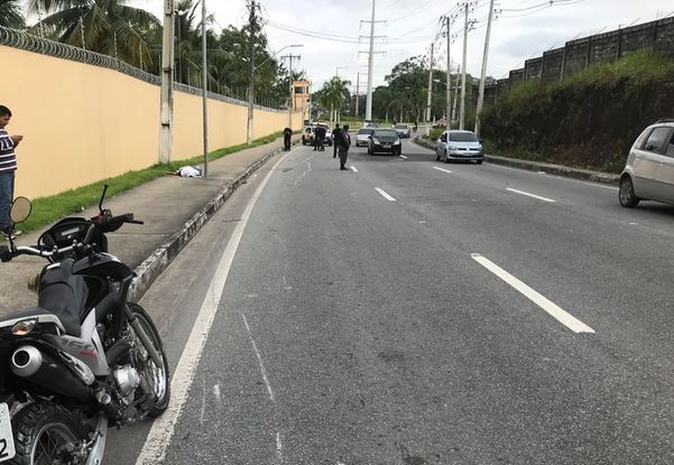 Homem morre em acidente de moto na Avenida das Torres, em Manaus ...