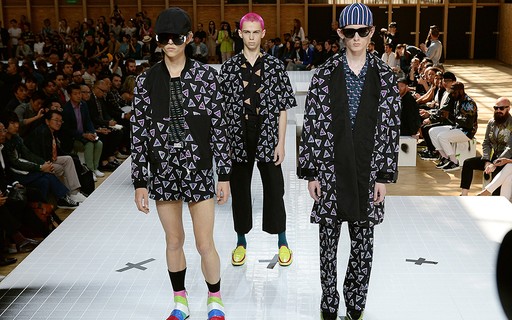 Com pegada fun, Kenzo apresenta coleção de verão 2017 em Paris - GQ ...