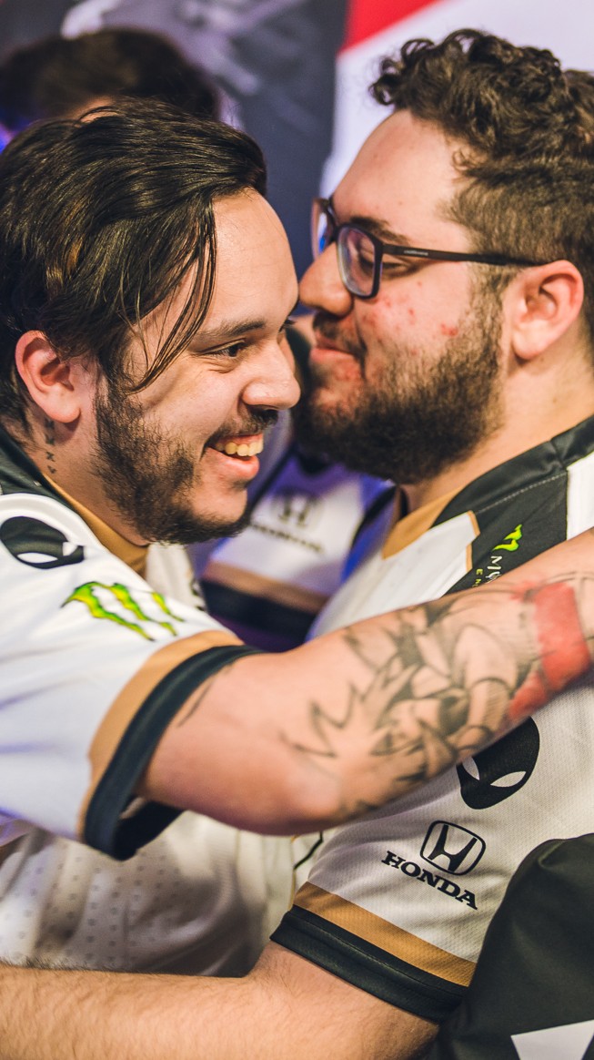 Major R6 Charlotte: Liquid termina dia 2 invicta e encaminha vaga ...