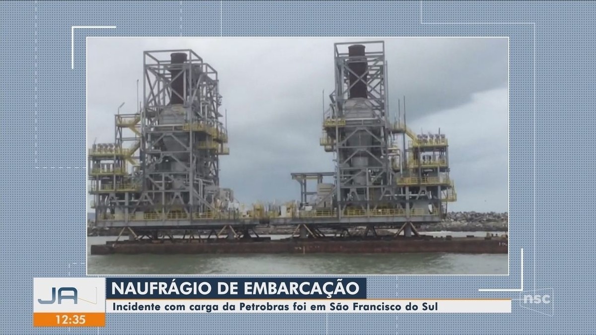 Balsa que transportava módulos de plataforma da Petrobras naufraga em ...