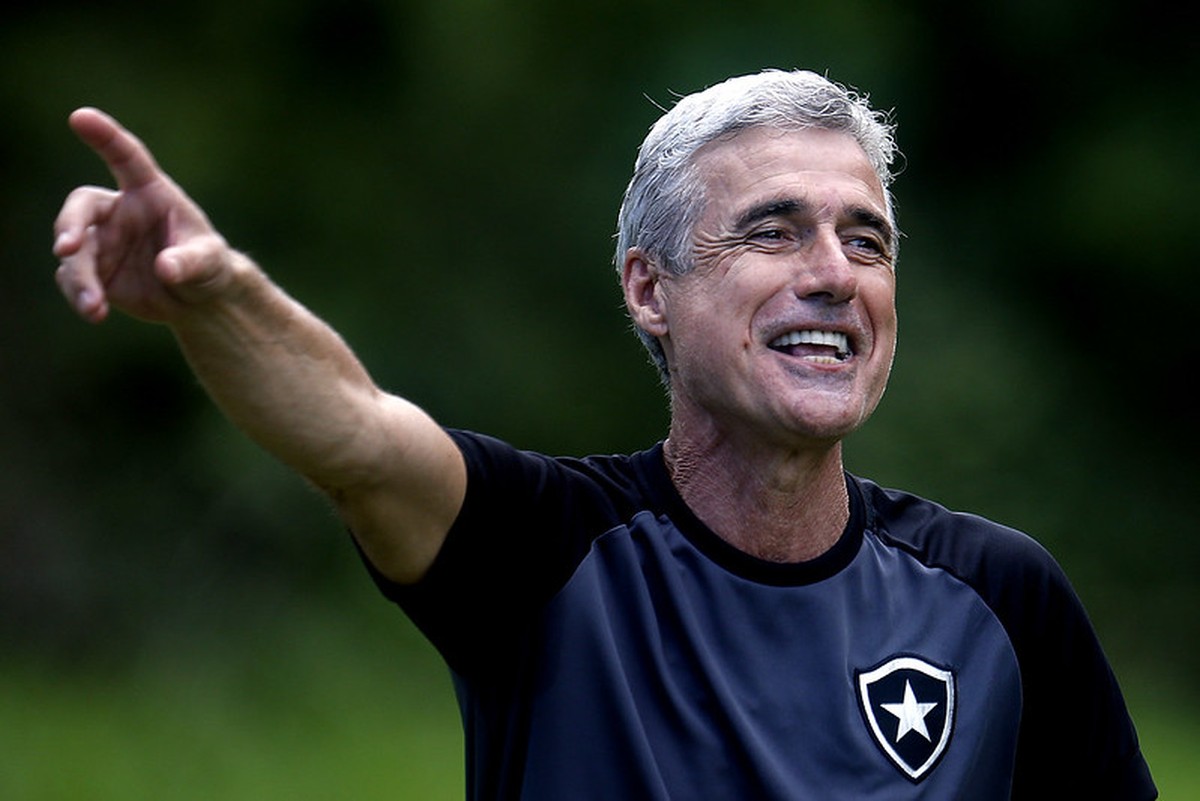 Luís Castro completa um mês de Botafogo; comentaristas fazem balanço e ...