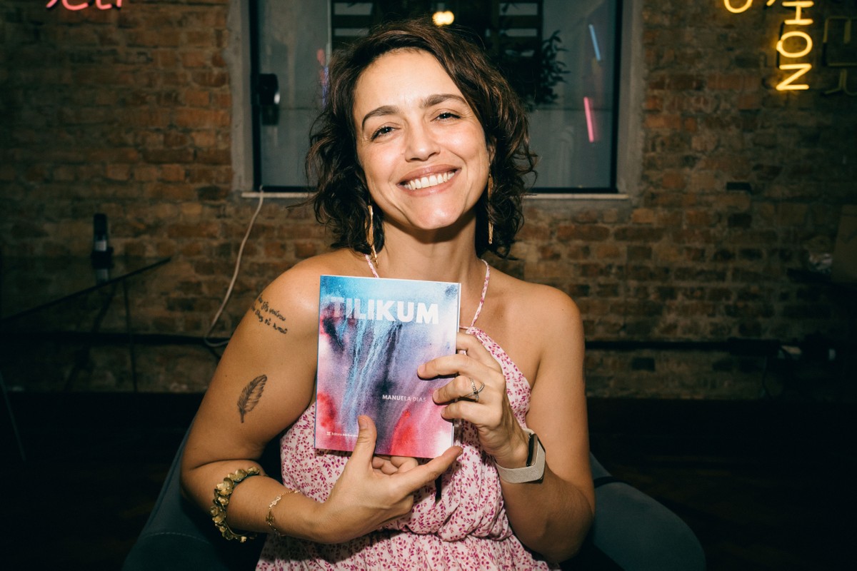 Autora da novela 'Amor de Mãe', dramaturga Manuela Dias publica 1º ...