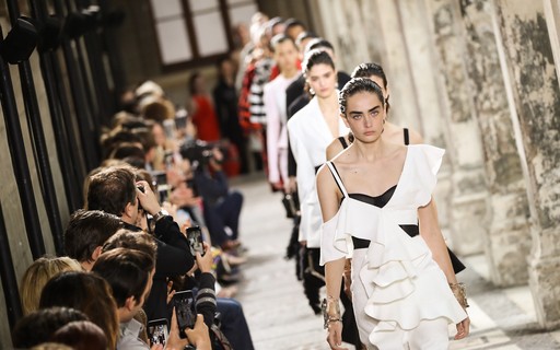 Proenza Schouler, Rodarte e Monique Lhuillier trocam Nova York pela ...