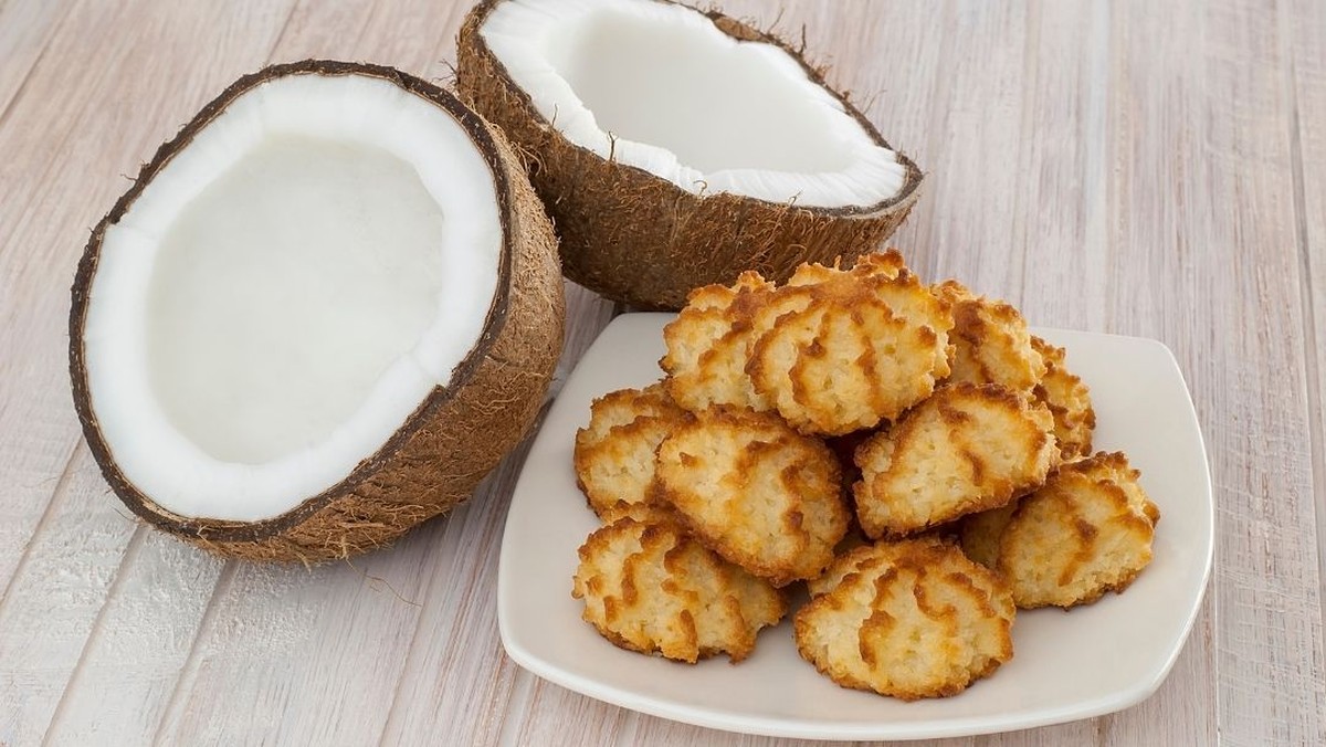 Aprenda a fazer bolachinha de coco | Estúdio C | Receitas