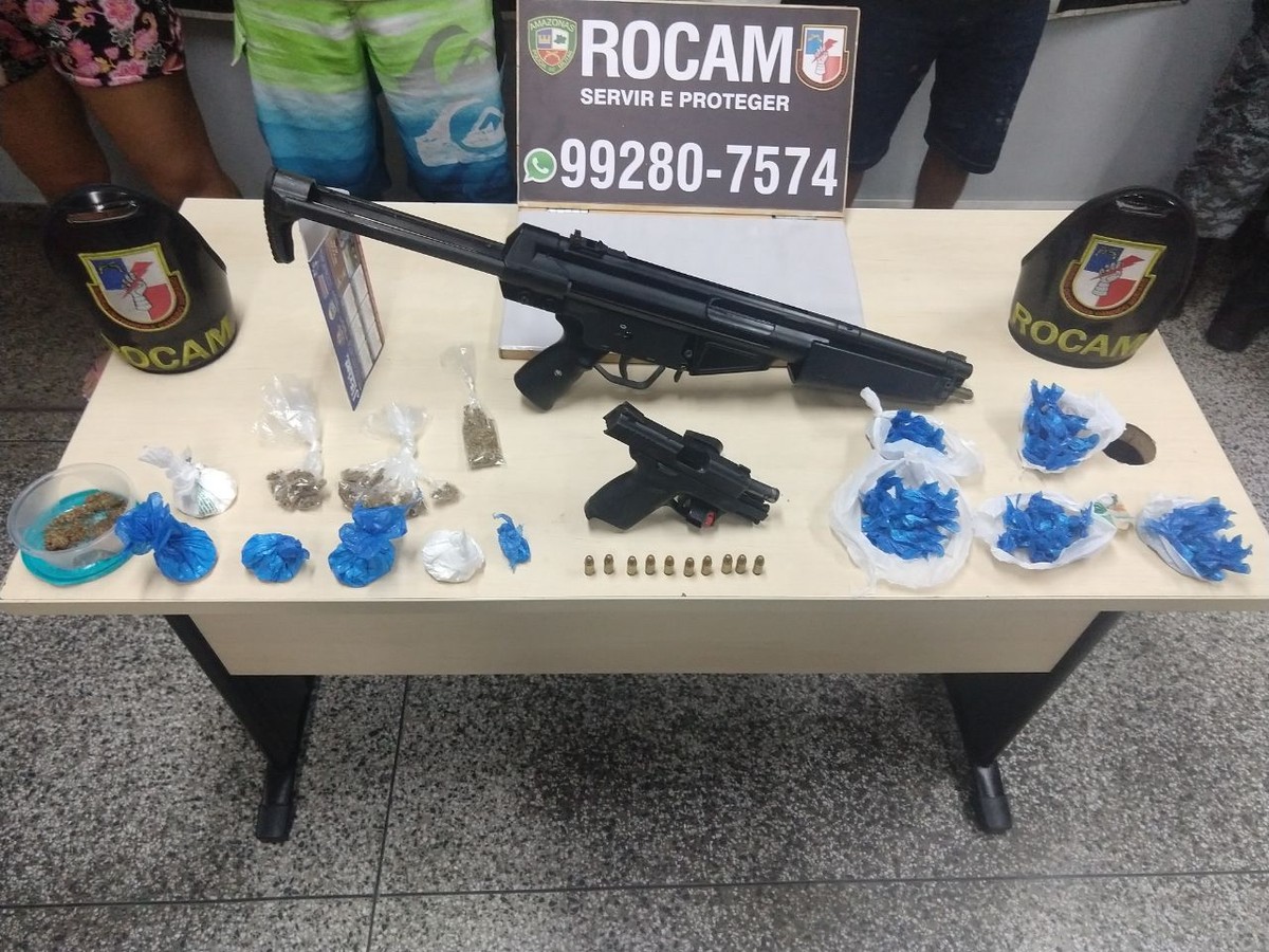Grupo Suspeito De Assaltos é Preso Com Metralhadora De Airsoft Em