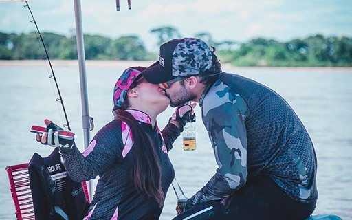 Com beijo em barco, Maiara se declara a Fernando: Com beijo em barco, Maiara se declara a Fernando: