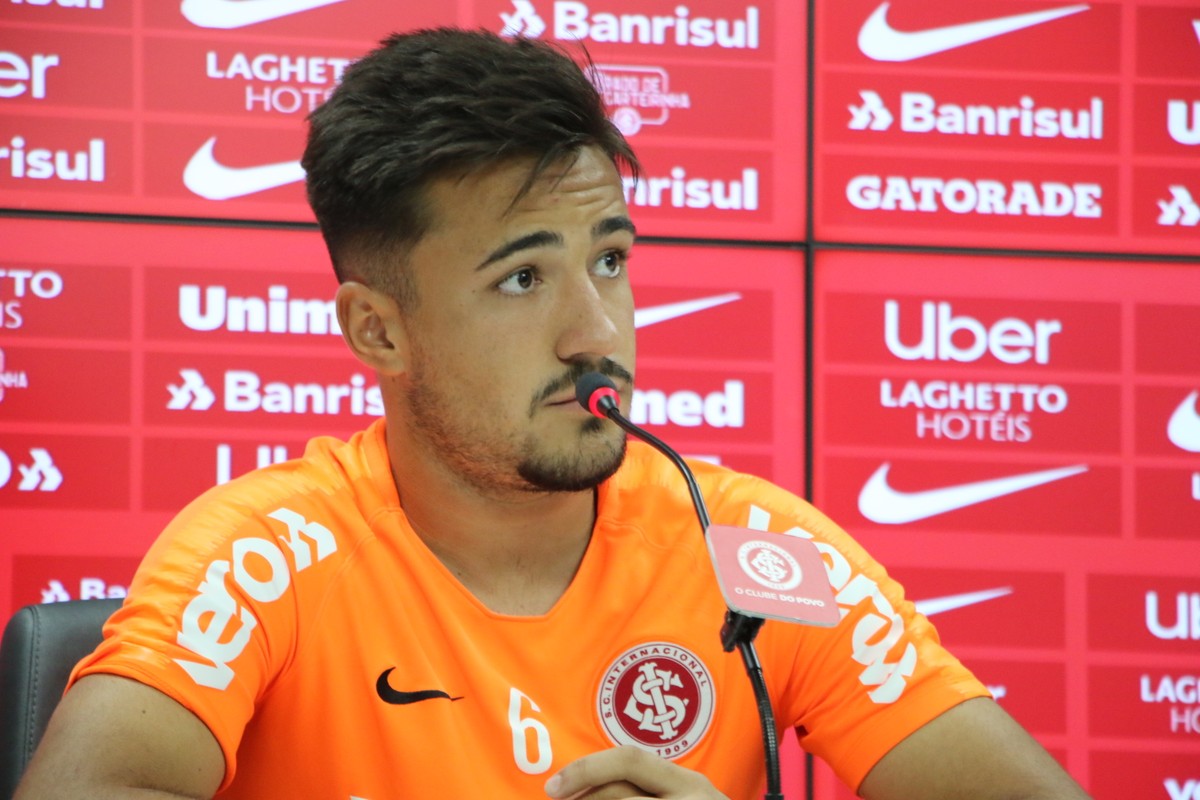 Titular, Heitor mantém pés no chão e fala em cuidado com o Cruzeiro ...