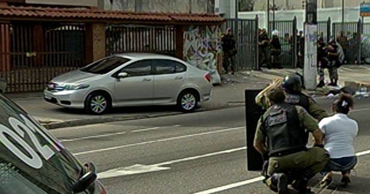 G1 - Assalto com refém interdita avenida em Belém e causa ...