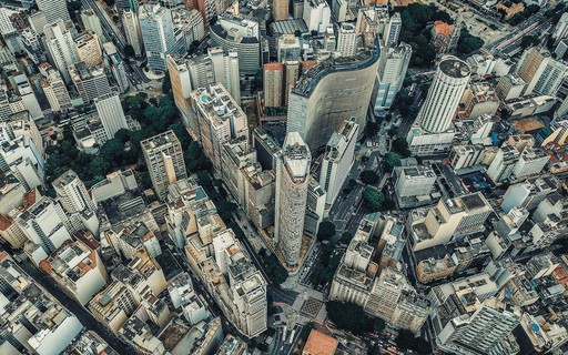 Após 50 anos de existência, Heliópolis, a maior favela de São Paulo ...