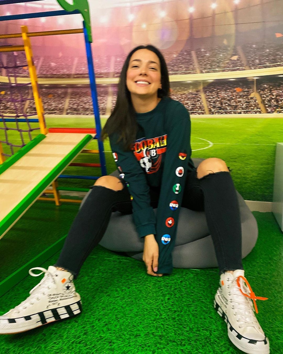 Carol Dantas volta a ser loira e ganha elogio de Neymar: "Modelete ...