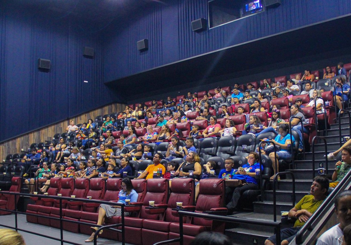 Cinemas do AP deverão fazer uma sessão inclusiva por mês, com som suave ...