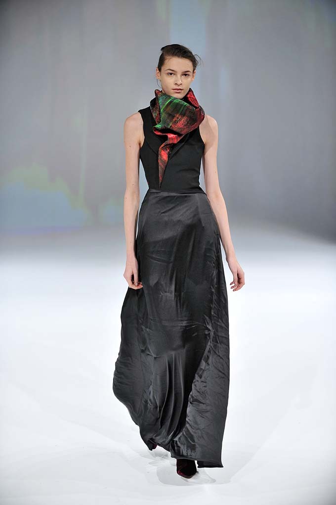 Hussein Chalayan | Paris | Inverno 2014 | Desfiles | Vogue