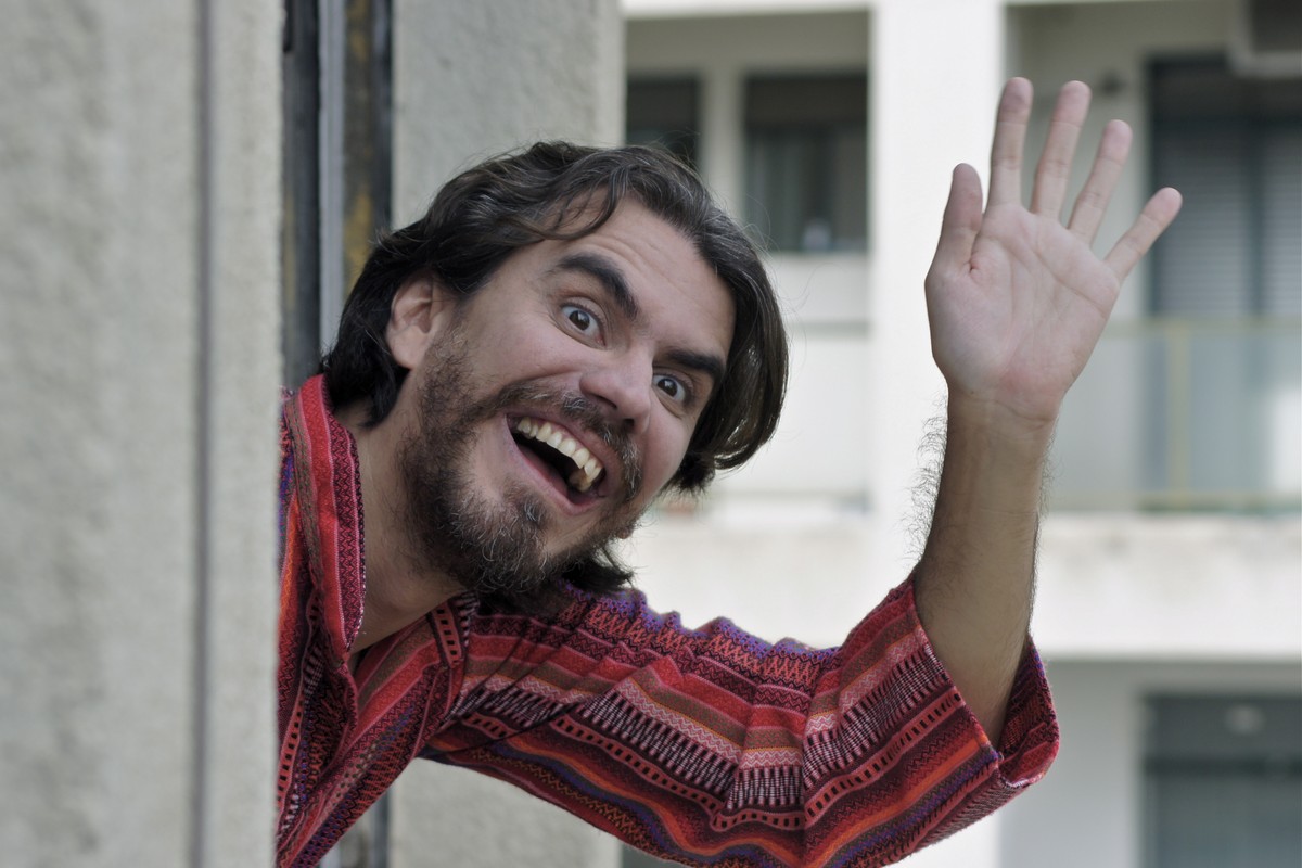 Zéu Britto estreia primeiro solo de humor em São Paulo | globo teatro ...