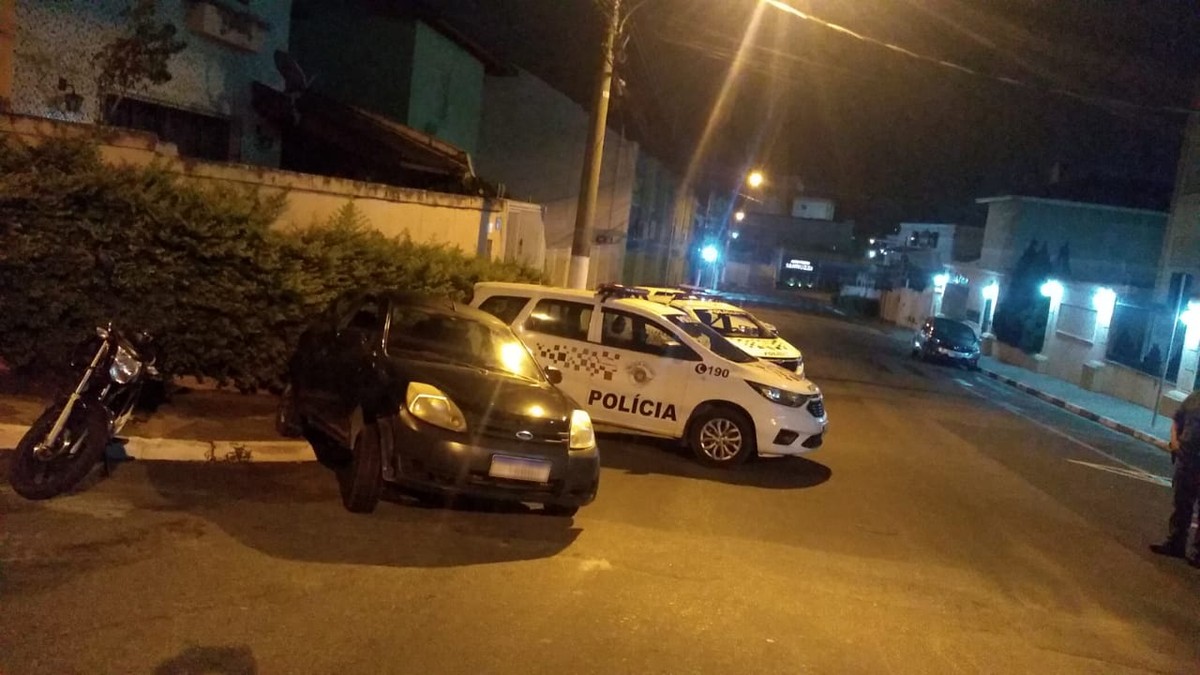 Dupla é Presa Por Roubo De Carro Em Atibaia Vale Do Paraíba E Região G1