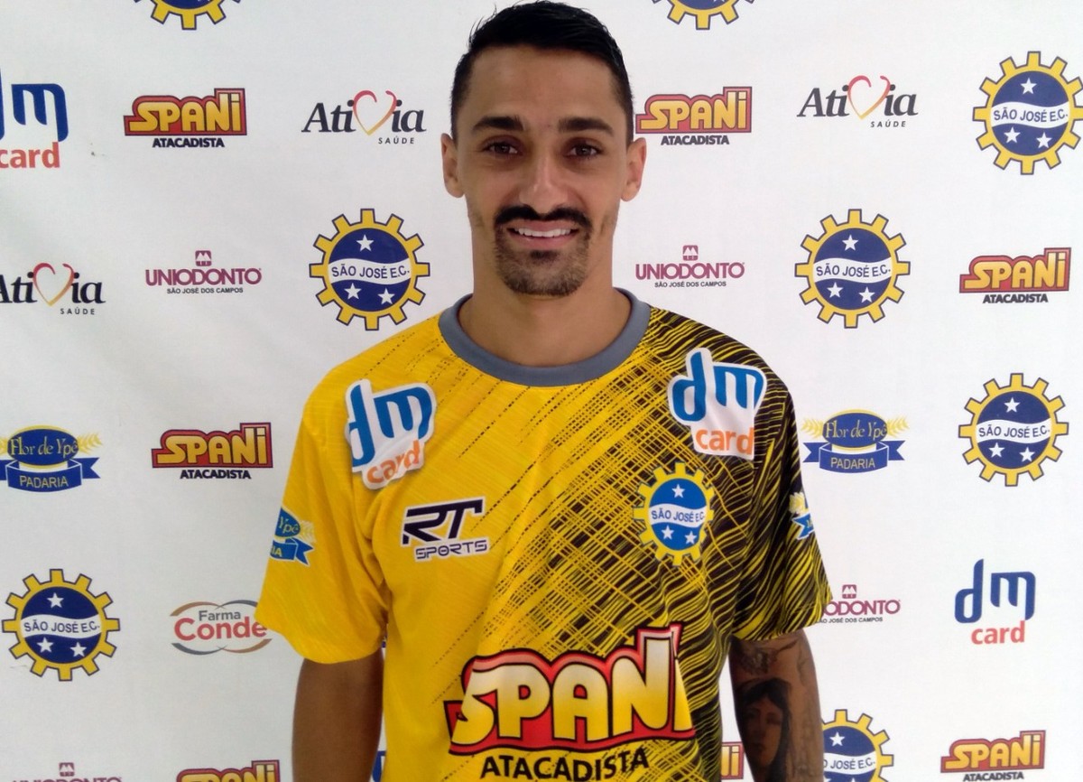 São José anuncia contratação do atacante Éric Mamer para A3 do Paulista ...