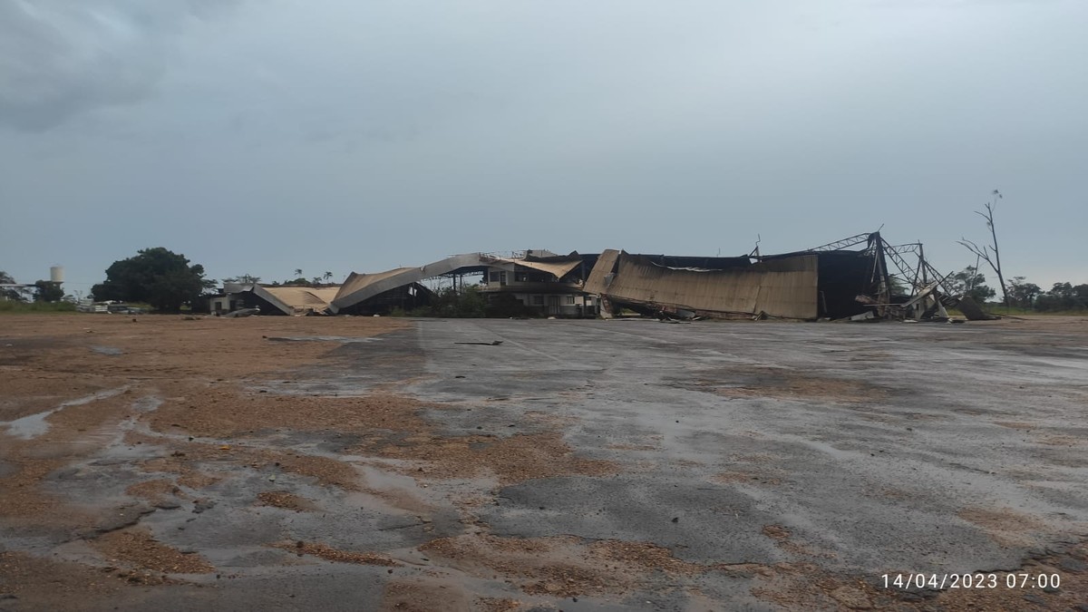 Mudança de tempo causa forte tempestade em cidade de MS e posto de ...