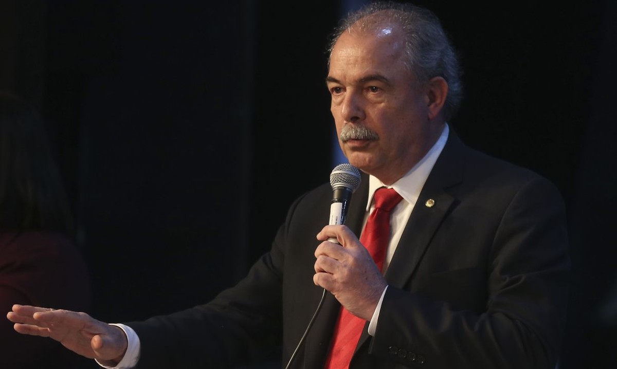 Mercadante anuncia futuros diretores do BNDES | Economia | PEGN
