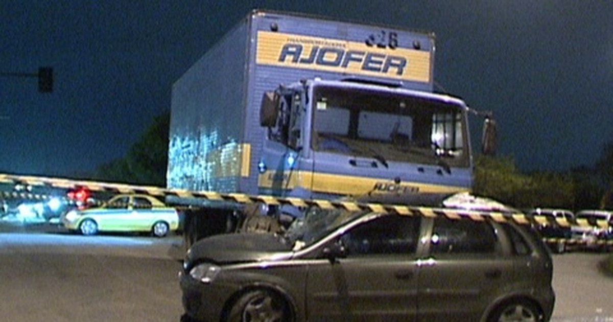 G1 - Dois graves acidentes marcam noite de trânsito violento no Rio ...