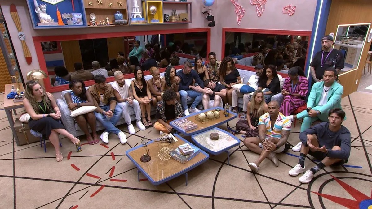 BBB23: banheiro imundo, uso coletivo de aparelho de barbear ...