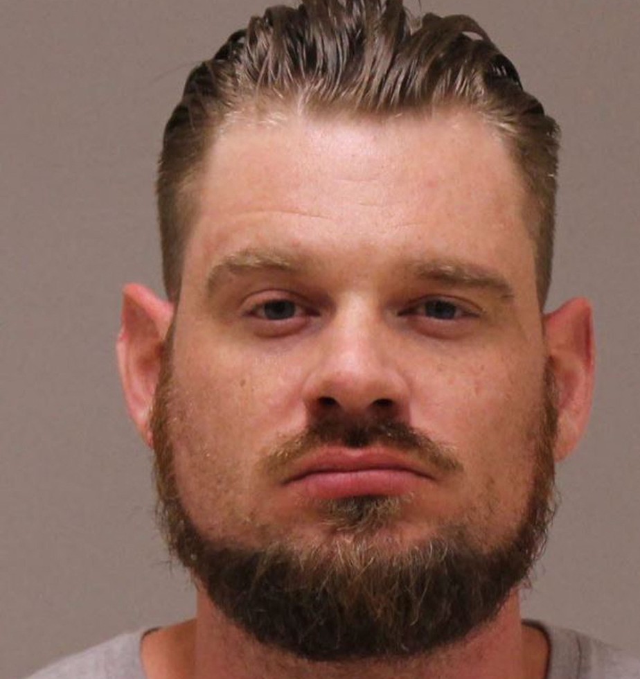 Miliciano de extrema direita é condenado a 16 anos por arquitetar ...